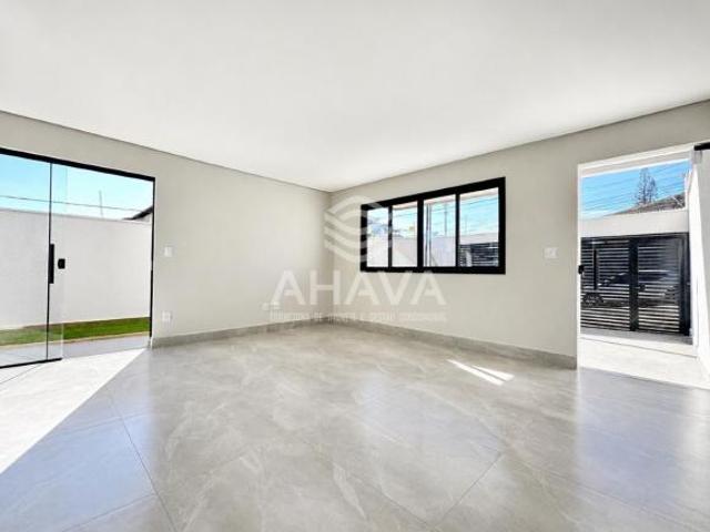 Casa com 3 Quartos sendo 1 suíte à Venda, 176m², Planalto, próximo à Avenida General Carlos Guedes