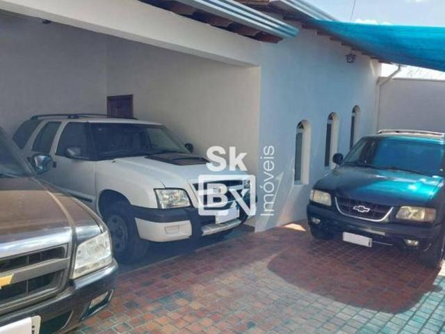 Casa com 3 quartos sendo 1 suíte à venda, 180 m² Jardim Patrícia Uberlândia/MG