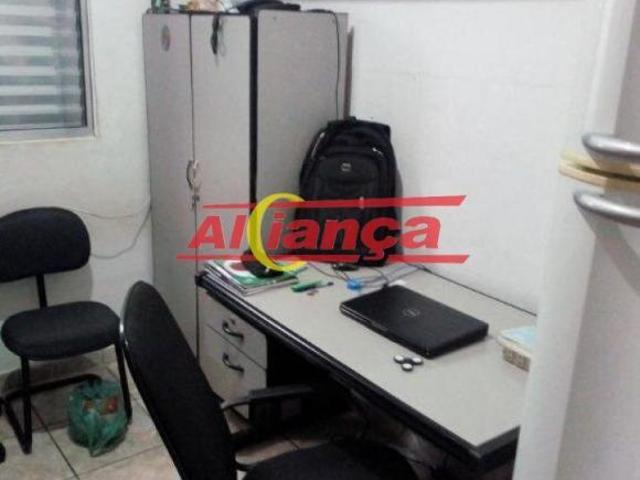 CASA COM 3 QUARTOS SENDO 1 SUÍTE A VENDA, 192 M² Jardim América Guarulhos SP