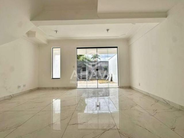 Casa com 3 Quartos sendo 1 Suíte à Venda, 110m², Santa Amélia, próximo à Avenida Portugal