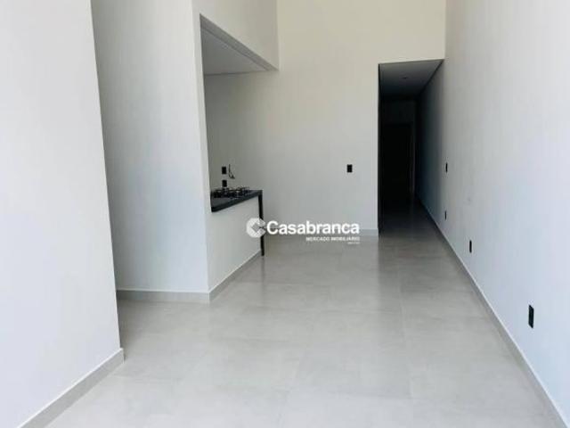 Casa com 3 quartos, sendo 1 suíte, área gourmet à venda, 141 m² por R$ 980.000