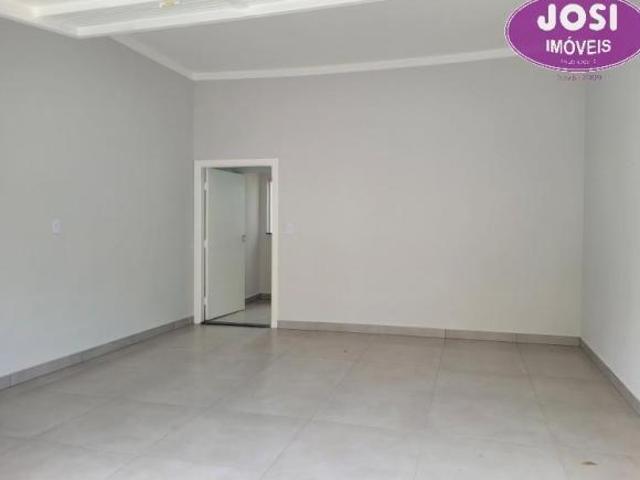 Casa com 3 Quartos Sendo 1 Suíte, e Quintal na Vila Formosa Alfenas/MG