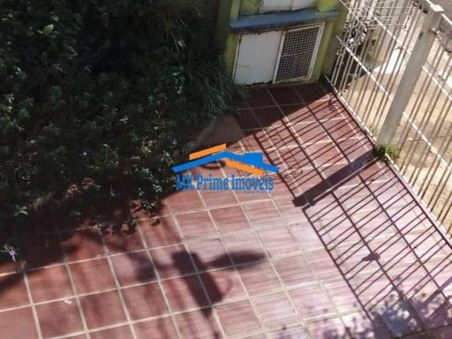 Casa com 3 quartos sendo 1 Suíte e 3 Vagas de Garagem