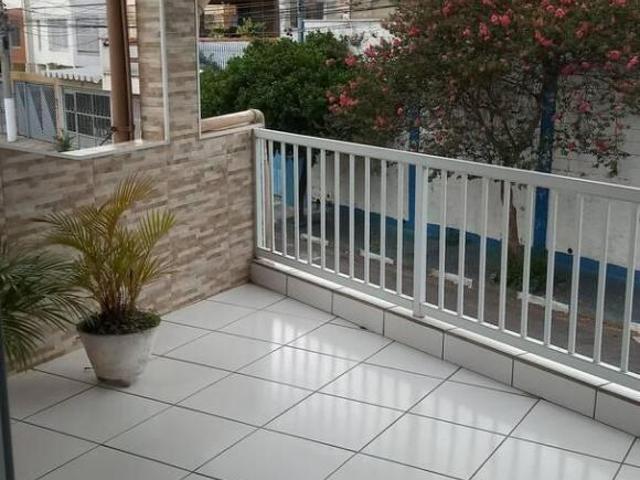 Casa com 3 quartos sendo 1 Suíte e 3 Vagas de Garagem
