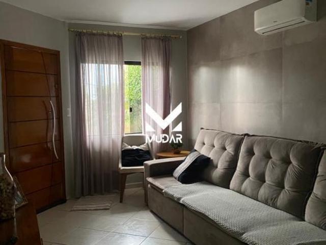 Casa com 3 quartos sendo 1 suíte em Uvaranas