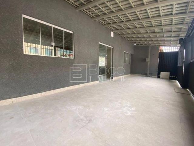 Casa com 3 quartos sendo 1 suíte master na Quadra 101 do Recanto das Emas