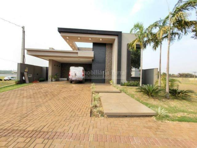 Casa com 3 quartos sendo 1 suíte no Condomínio Golden Park Residence em Dourados/MS