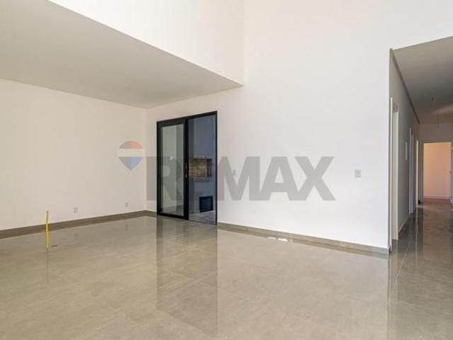 Casa com 3 quartos, sendo 1 suíte, no condomínio Jardim das Camélias, no Vale Ville, Gravataí, à ven