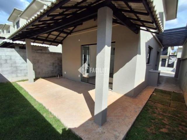 Casa com 3 quartos sendo 1 suite no Condomínio Village Spadaccia Valinhos