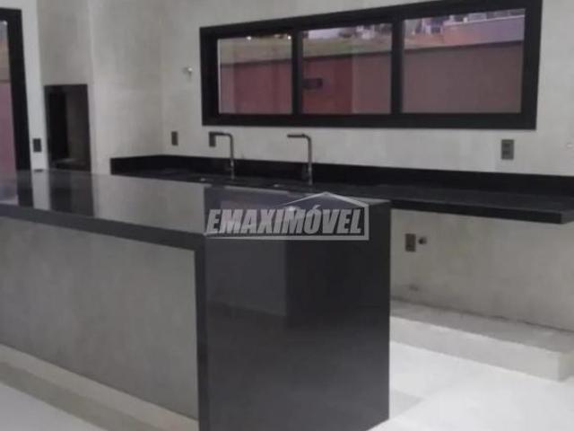 Casa com 3 quartos sendo 1 suíte no Residencial Villa Verona
