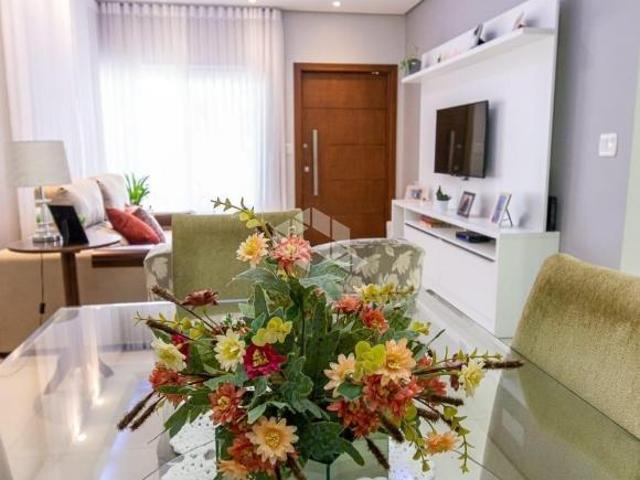 Casa com 3 Quartos, sendo 2 suítes à Venda, Gravataí