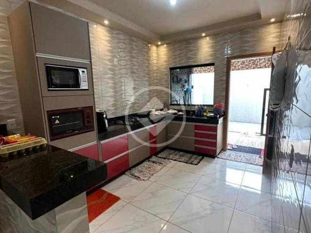 Casa com 3 quartos sendo 2 suítes em Abadia de Goiás. codigo: 109487