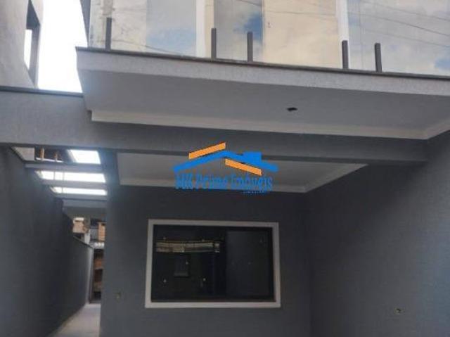 Casa com 3 Quartos sendo todos Suítes e Quatro Vagas de Garagem