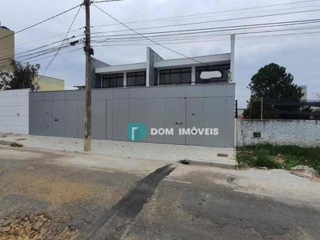 Casa com 3 quartos sendo um deles suíte à venda, 238 m² por R$ 839.000 Aeroporto Juiz de Fora/MG