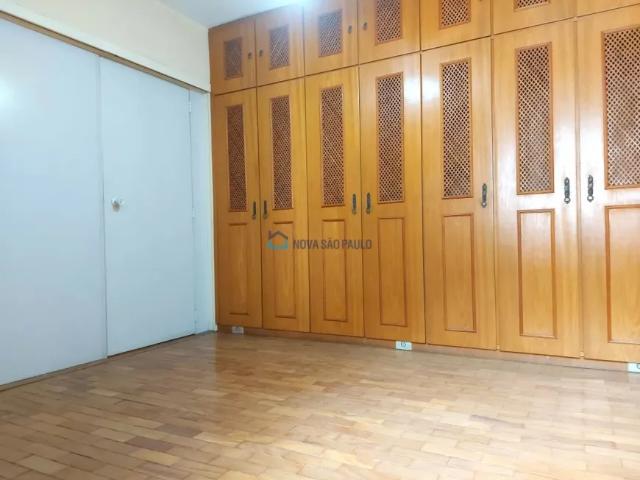 Casa com 3 quartos sendo um suite à venda no Campo Belo|