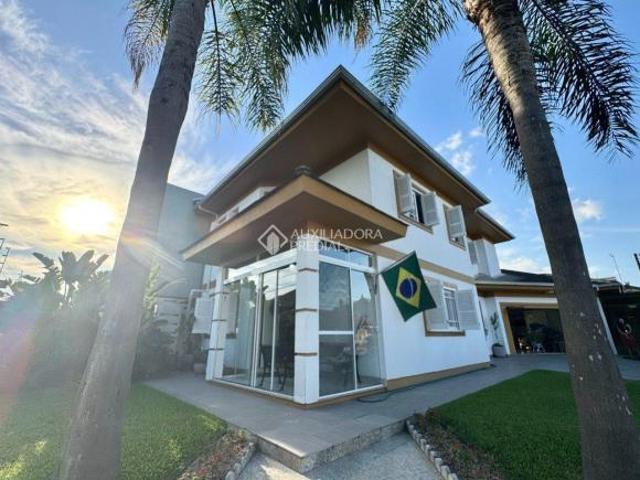 casa com 3 quartos sendo um suíte,bairro Marechal Rondon