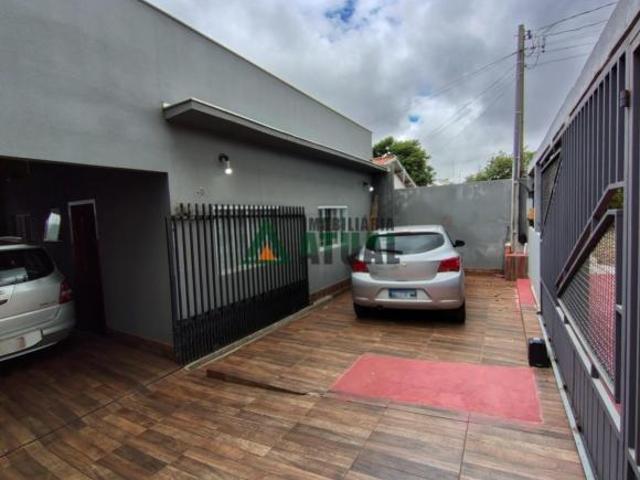 CASA COM 3 QUARTOS SENDO UMA SUÍTE NA REGIÃO SUL