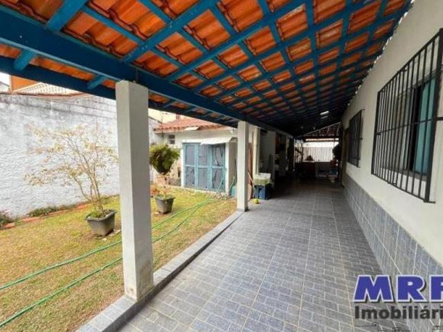 Casa com 3 quartos. Sertão da Quina, em Ubatuba. Com amplo espaço gourmet !