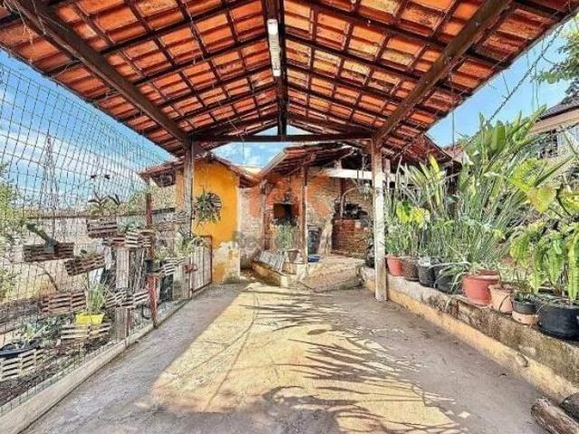 Casa com 3 Quartos, Suíte com Hidromassagem e Área Gourmet Completa no Santa Mônica