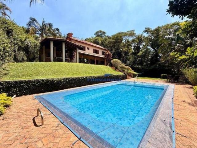 Casa com 3 quartos sendo 1 suíte à VENDA na Granja Viana SP