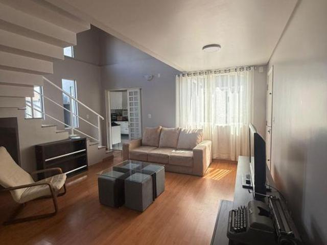 Casa com 3 quartos, suíte, área gourmet e espaço para viver grandes momento