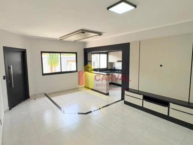 Casa com 3 Quartos, Suíte e Área Gourmet à Venda no Nova Jaguariúna