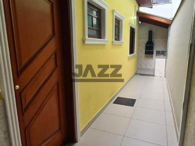 Casa com 3 Quartos, Suíte e Área Gourmet no Bosque dos Ipês Uso Residencial ou Comercial