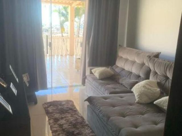 Casa com 3 Quartos, Suíte e Excelente Área Externa no Bairro Bom Jesus