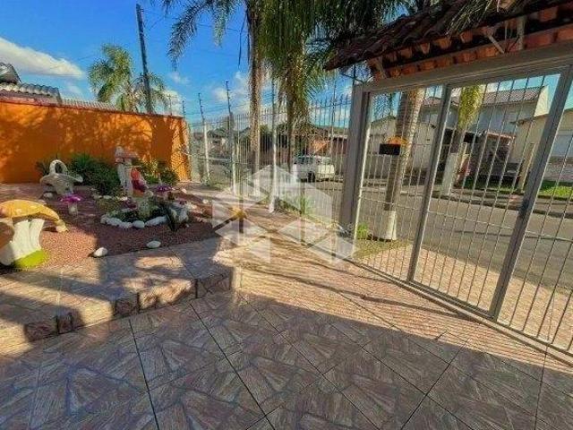 Casa com 3 quartos, suíte, espaço gourmet e amplo pátio em Gravataí!