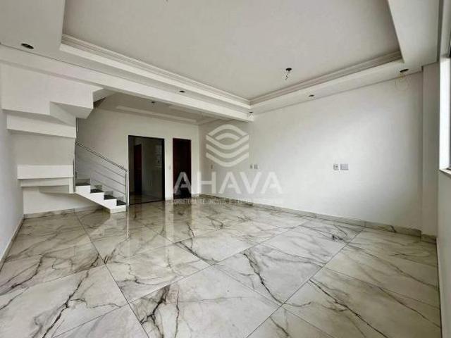 Casa com 3 Quartos para Venda, 120m², Santa Monica, próximo à Rua Érico Veríssimo.