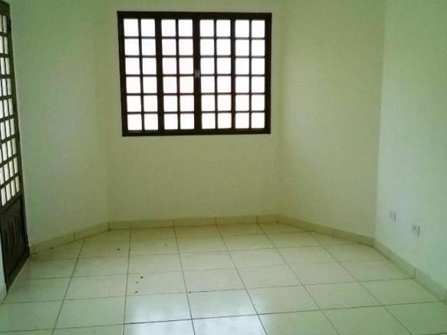 Casa com 3 Quartos para Venda, 180m², por R$ 320.000,00, em Vila Indaiá, Várzea Paulista / SP
