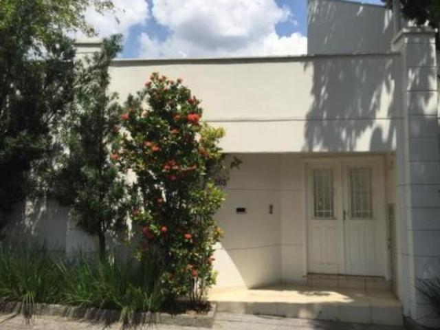 Casa com 3 Quartos para Venda / Locação, 192m², por R$ 1.280.000,00