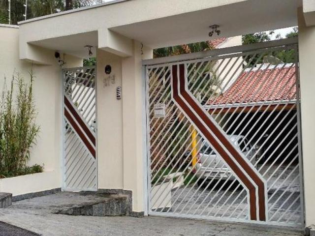 Casa com 3 Quartos para Venda / Locação, 350m², por R$ 850.000,00, em Colônia, Jundiaí / SP