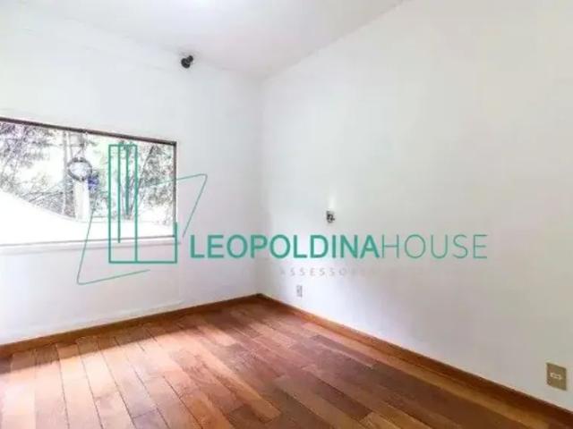 Casa com 3 Quartos para venda ou aluguel, 200m² Alto de Pinheiros