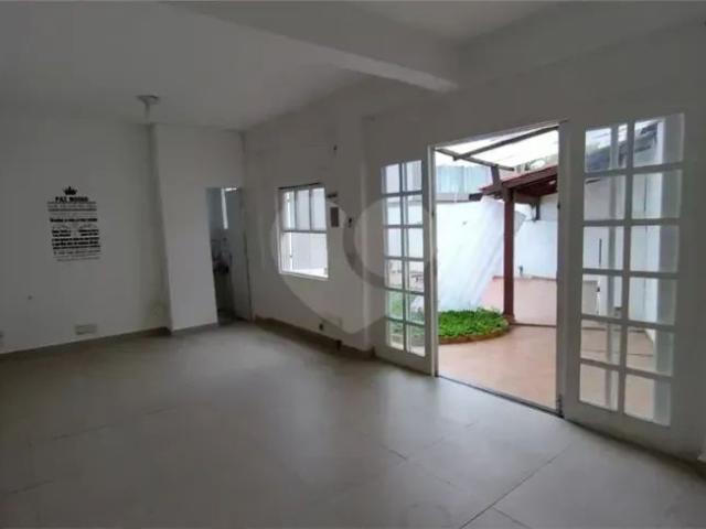 Casa com 3 Quartos para venda ou aluguel, 201m² Moema