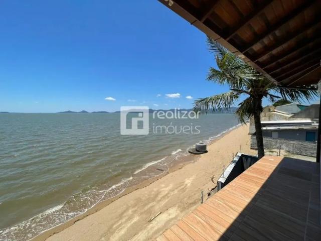 Casa com 3 Quartos para venda ou aluguel, 330m² Balneário