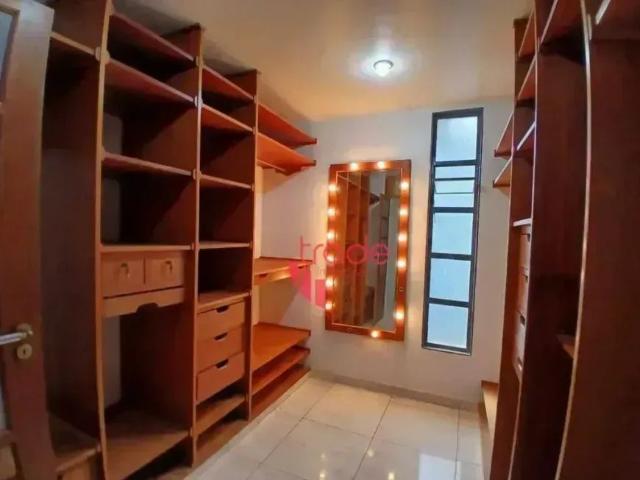 Casa com 3 Quartos para venda ou aluguel, 465m² Jardim Canadá