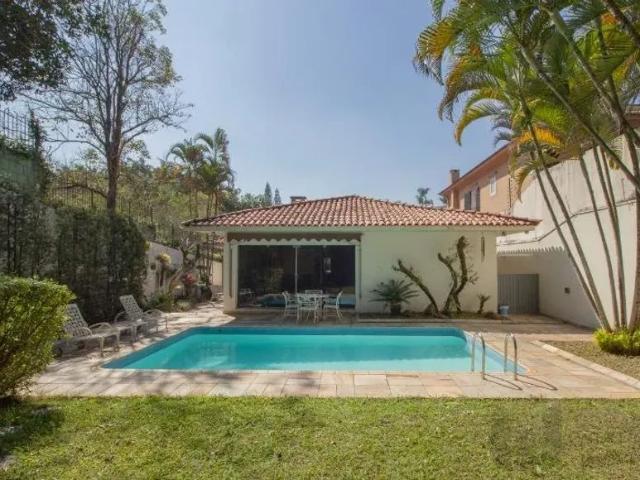 Casa com 3 Quartos para venda ou aluguel, 576m² Jardim Guedala