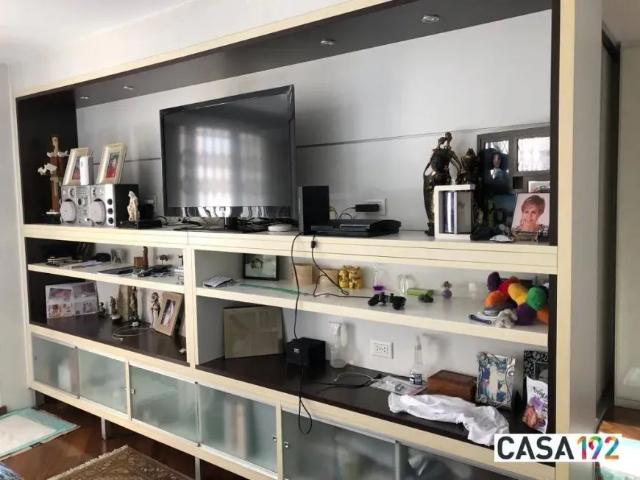 Casa com 3 Quartos para venda ou aluguel, 682m² Campo Belo