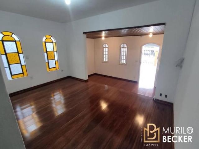 Casa com 3 quartos para Venda Reserva do Bosque
