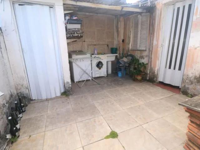 Casa com 3 Quartos para alugar, 108m² Centro