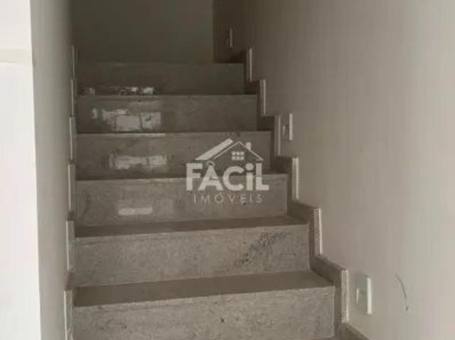Casa com 3 Quartos para alugar, 108m² Enseada Azul