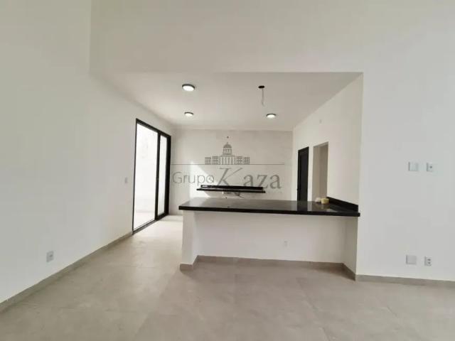 Casa com 3 Quartos para alugar, 122m² Loteamento Villa Branca