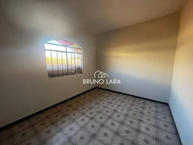 Casa com 3 Quartos para alugar, 130m² Santa Monica