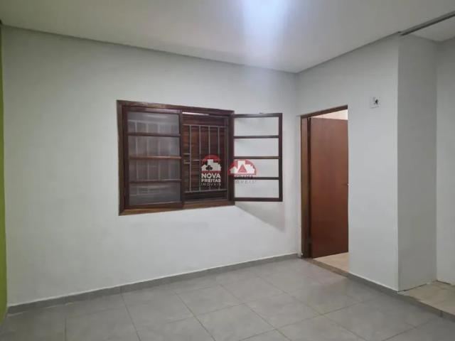 Casa com 3 Quartos para alugar, 145m² Jardim Bela Vista