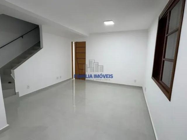 Casa com 3 Quartos para alugar, 165m² Embaré
