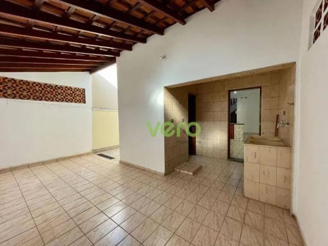 Casa com 3 Quartos para alugar, 169m² Morada do Sol