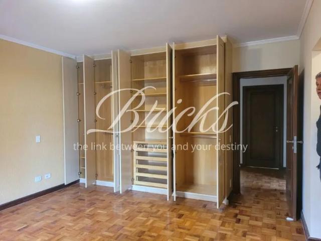 Casa com 3 Quartos para alugar, 176m² Brooklin