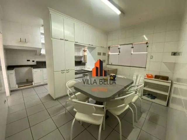 Casa com 3 Quartos para alugar, 189m² Vila Floresta