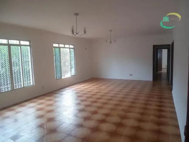 Casa com 3 Quartos para alugar, 180m² Jardim Chapadão